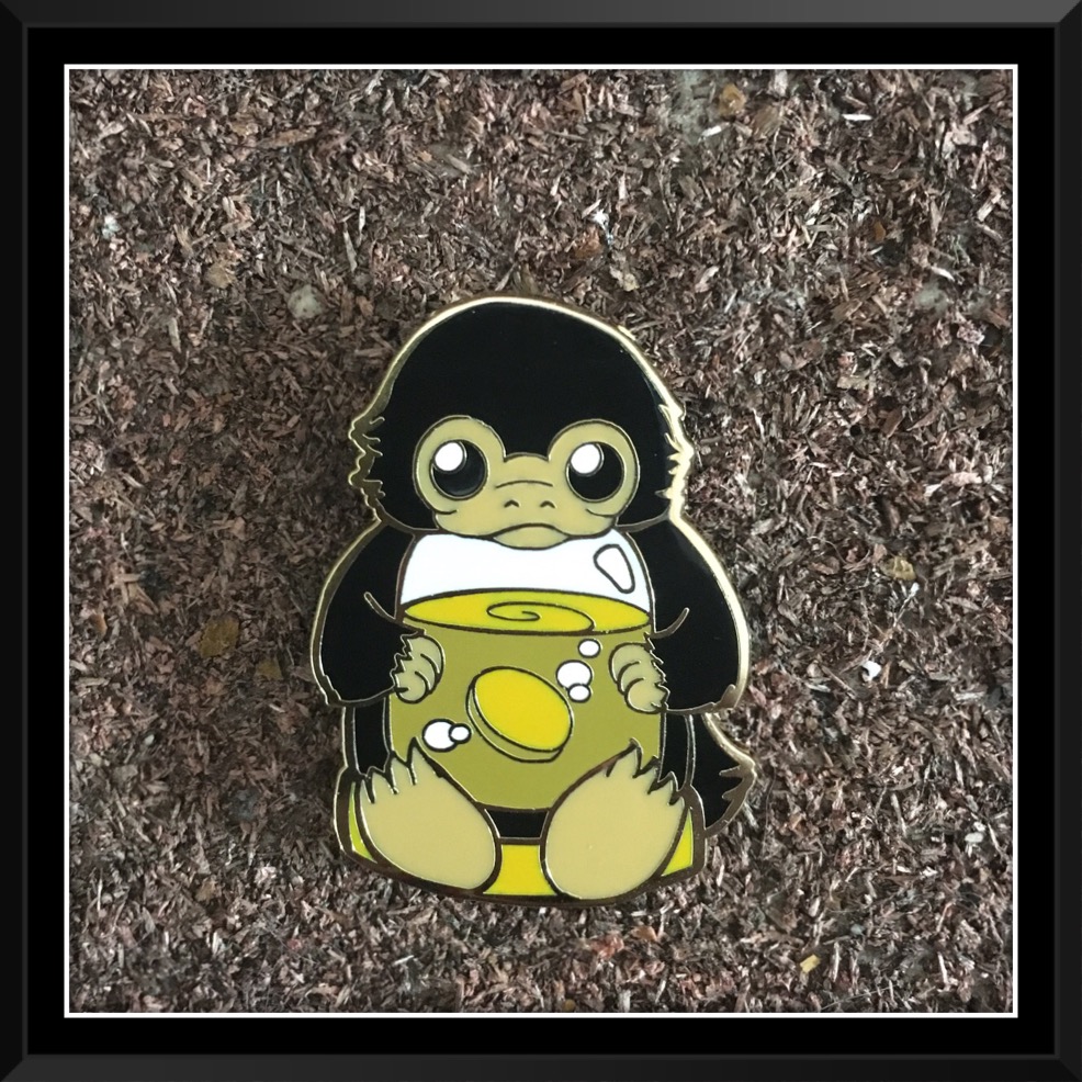 Niffler Tea Thermos Hard Enamel Pin - Studio Min Bin Bin